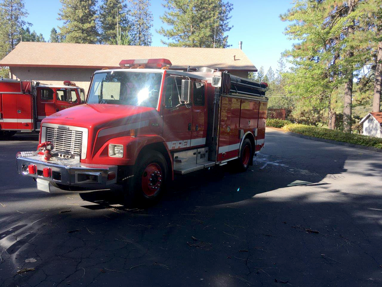 1999 BME Freightliner Commercial Pumper | Used Truck Details